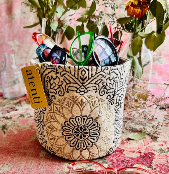 Atenti Tiny Tucker - Threadbender Yarn Shop